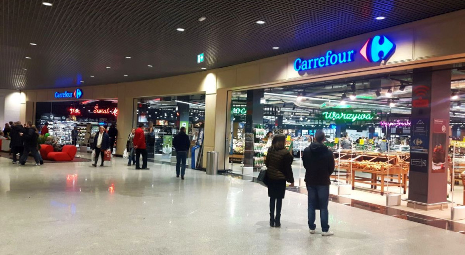 Carrefour PRO: Interaktywne ekrany, Scan&Go, m-commerce i strefa ...