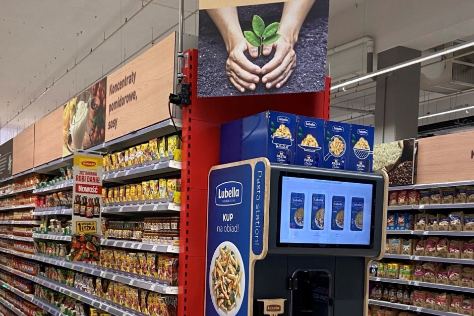 Maspex i Carrefour testują refillomat do napełniania makaronów