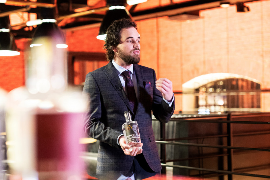 Kraftowe wyzwania na rynku alkoholi: Jak działa gorzelnia Podole Wielkie?