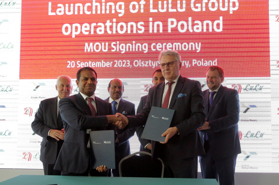 Mazurskie lotnisko ma partnera z ZEA. Żywność leci na Bliski i Daleki ...