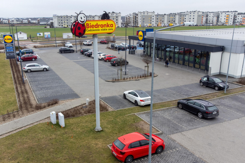 Biedronka czy Lidl? Zapytaliśmy Polaków, gdzie jest taniej