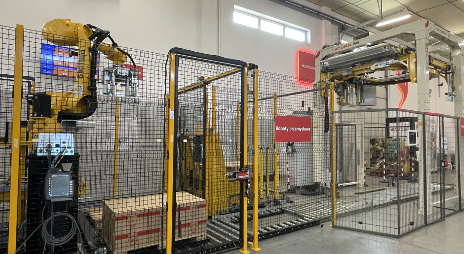 Fenix Systems prezentuje nowego robota paletyzującego
