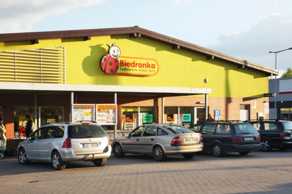 Za 69 groszy w Biedronce. Klienci wynoszą na kilogramy, ale są limity