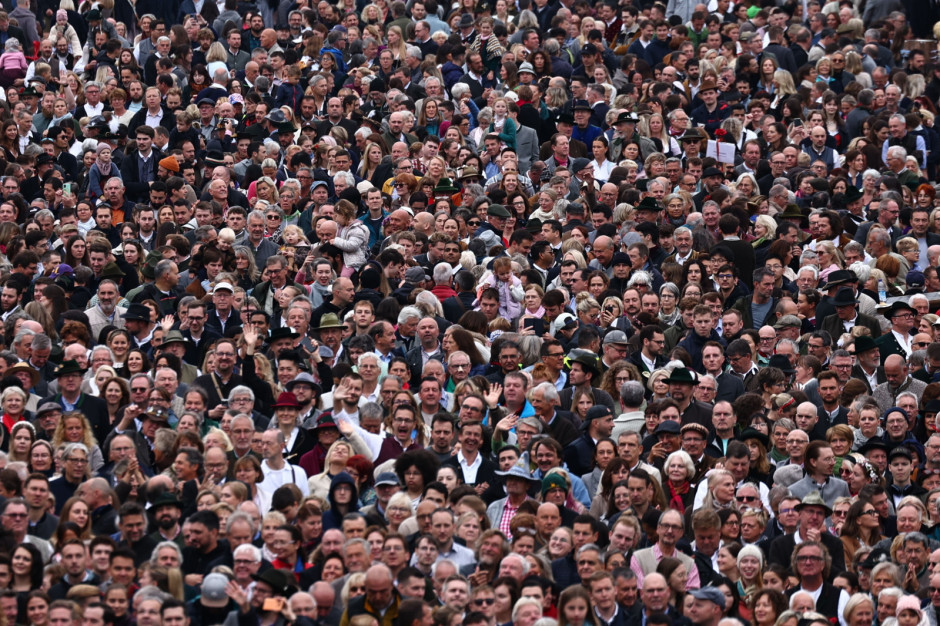 Oktoberfest zamknięty przez zagrożenie bombowe i eksplozję w Monachium